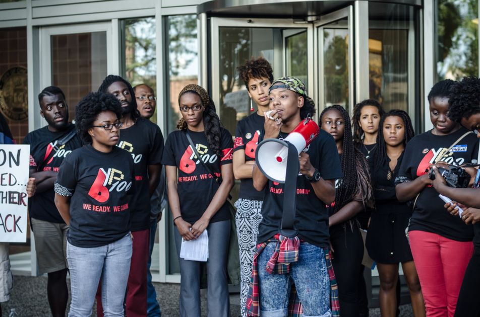 A Challenge from the US, Adrian Sell