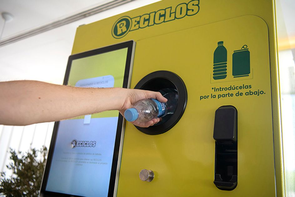 Así es RECICLOS, el primer sistema de España que te recompensa por ...